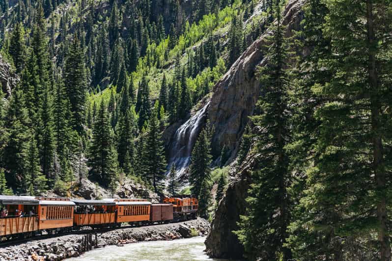 Durango: Round-Trip Train Ticket to Silverton | GetYourGuide