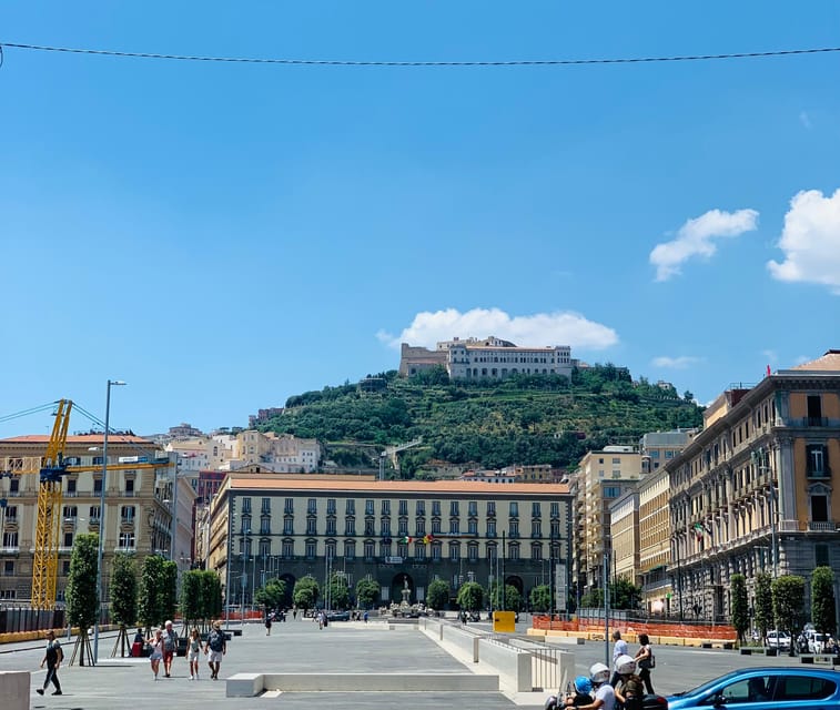 Transfer privato da Aereoporto Napoli Capodichino in città | GetYourGuide