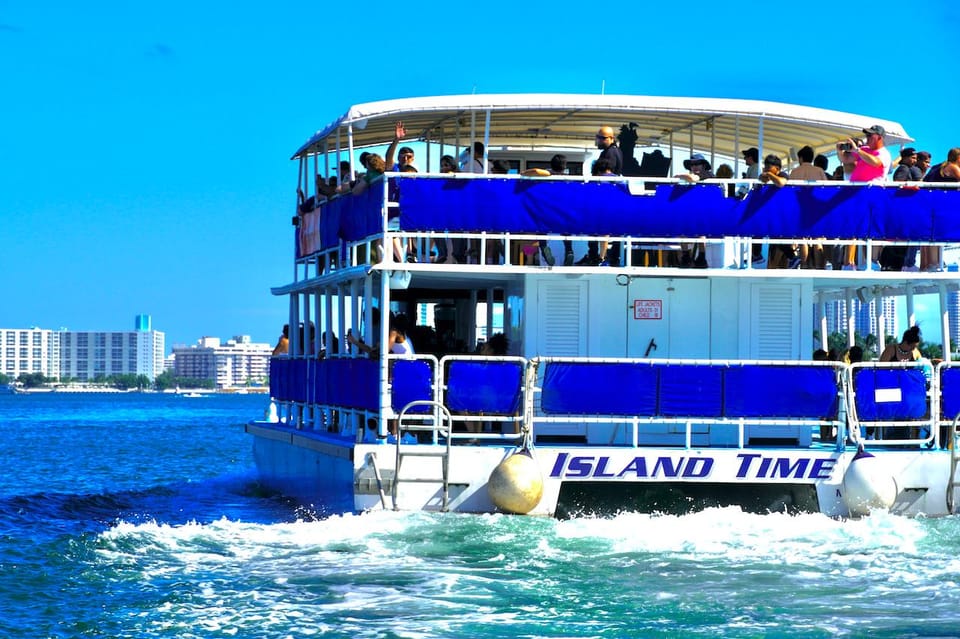 Miami: Beach Boat Tour and Sunset Cruise in Biscayne Bay | GetYourGuide