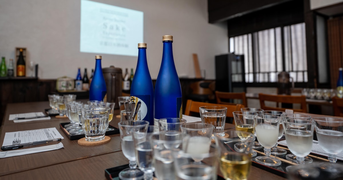 Kioto: Experiencia Sake con 7 degustaciones y aperitivos | GetYourGuide