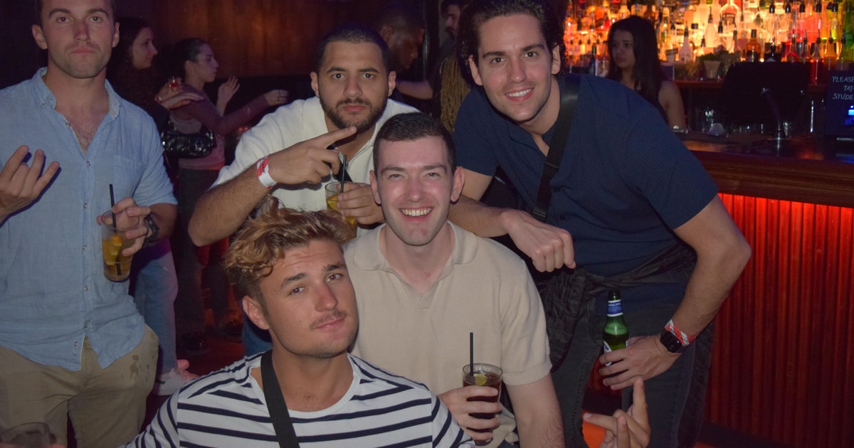 Brighton : Private Stag Party Pub Crawl with Free Shots | GetYourGuide