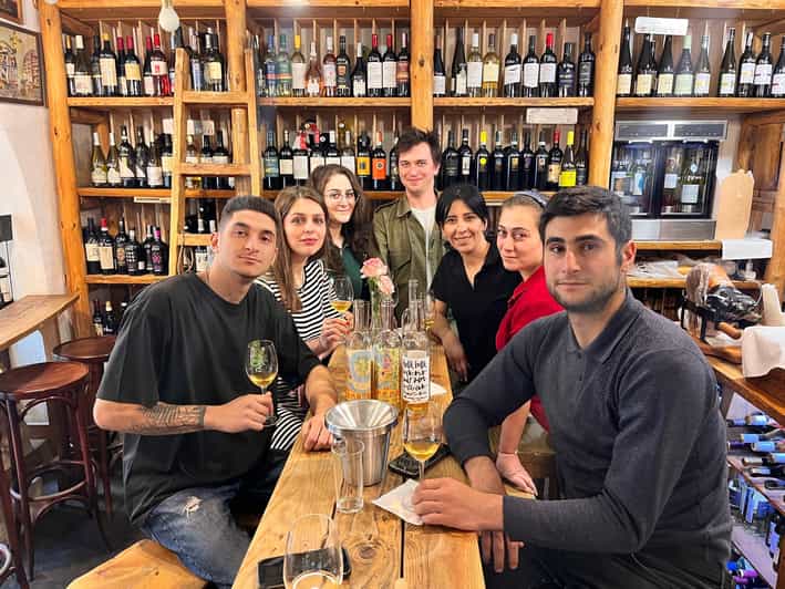Saryan Street Soirée: Extravagância de degustação de vinhos no centro ...