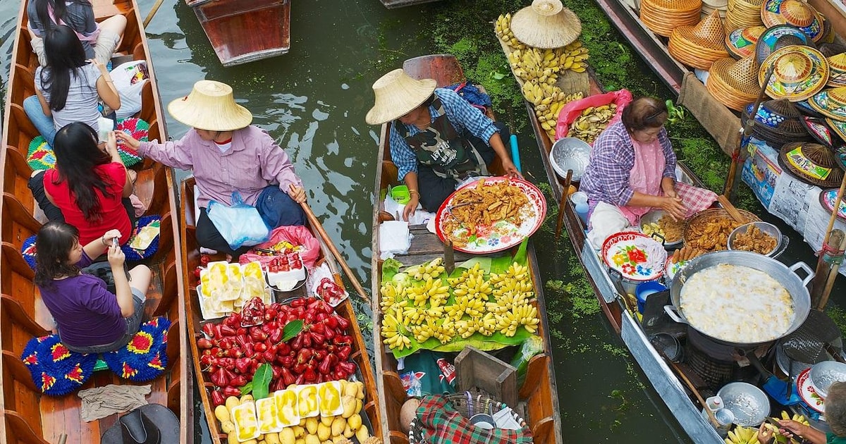 Bangkok: Togmarked og flydende marked med bådtur | GetYourGuide