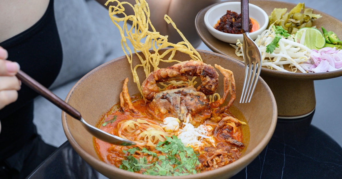 Bangkok: The Siam Tea Room (Asiatique the Riverfront) | GetYourGuide