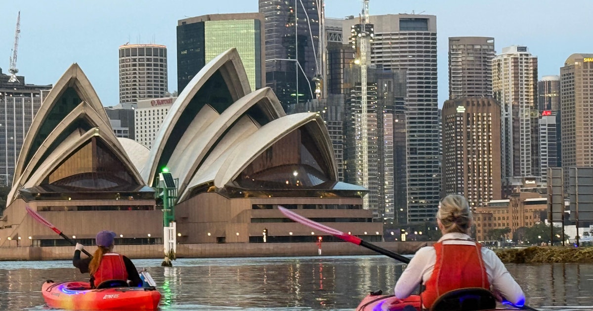 Sydney: Opera House and Harbour Guided Kayak Tour | GetYourGuide