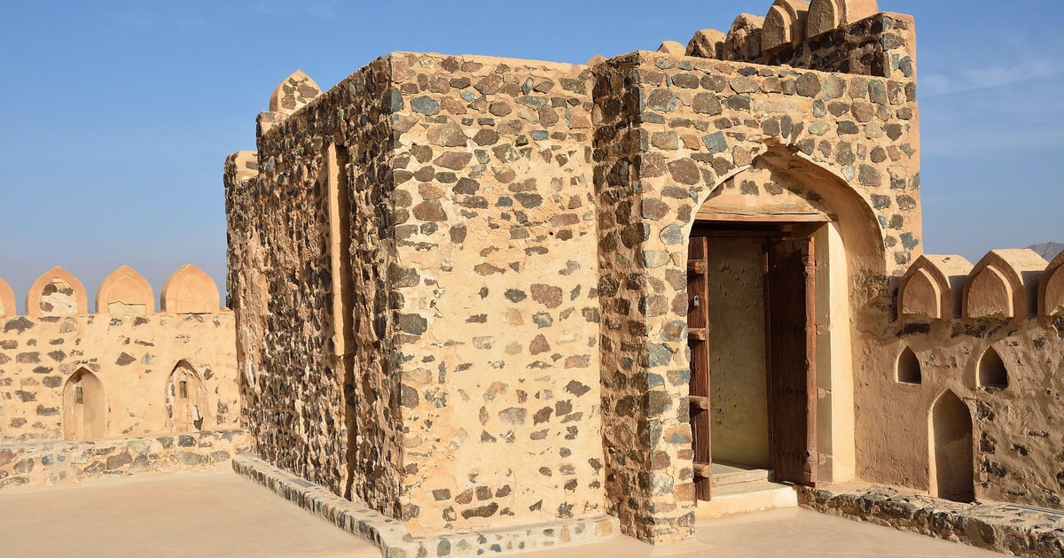 Oman Castle Expedition: Nizwa - Bahla - Jabrin Castle Tour | GetYourGuide