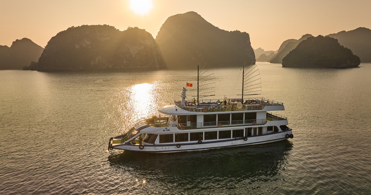 Hanoi: Halong Bay 5-Star Cruise with lunch Buffet & Kayaking | GetYourGuide