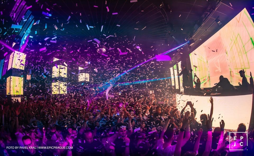 La mejor experiencia de fiesta en Praga en el club más moderno@EPIC ...