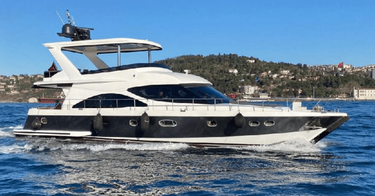 Istanbul: Private Bosporus Tour auf der Luxusyacht Pre#6 | GetYourGuide