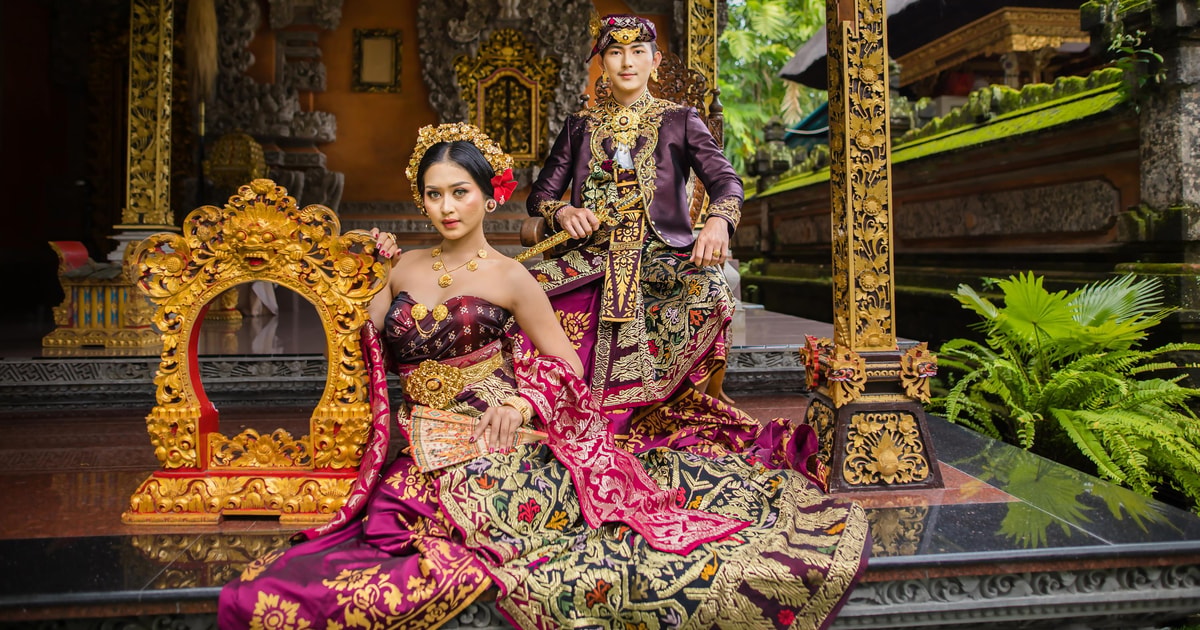 Bali Photo Session With Balinese King and Queen Outfit | GetYourGuide