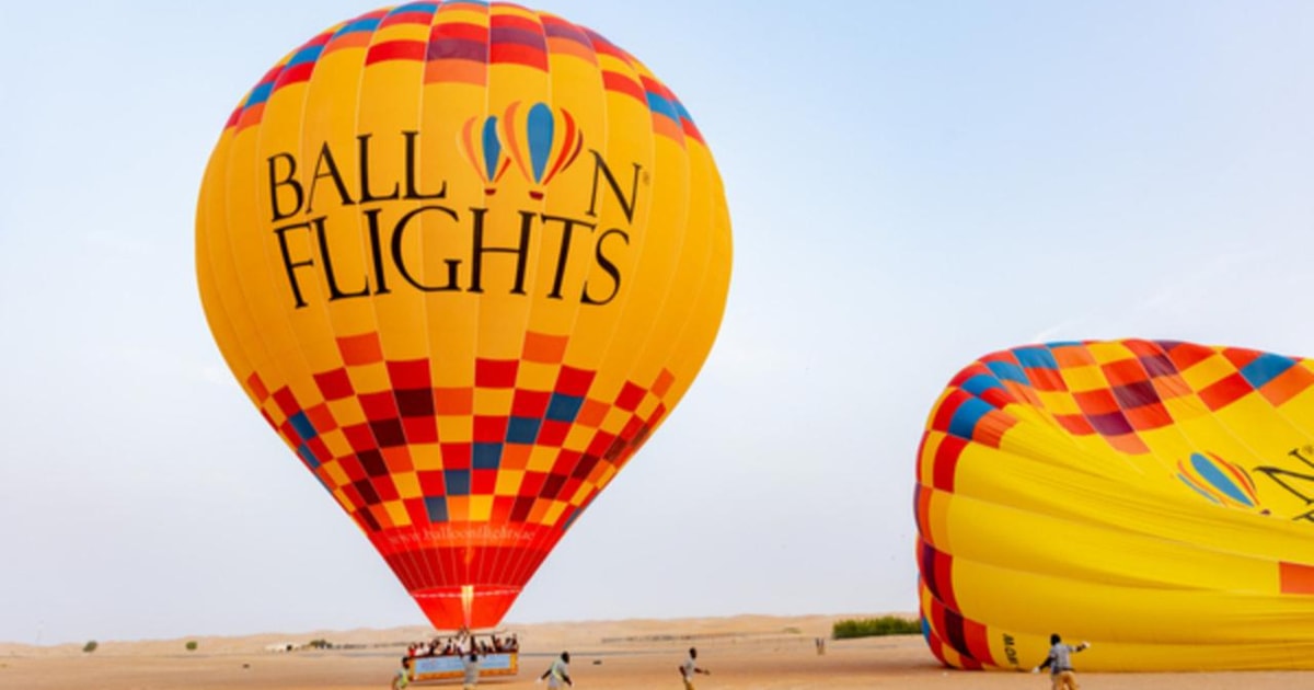 Dubai: Hot air Balloon with Vintage Land rover & Breakfast | GetYourGuide