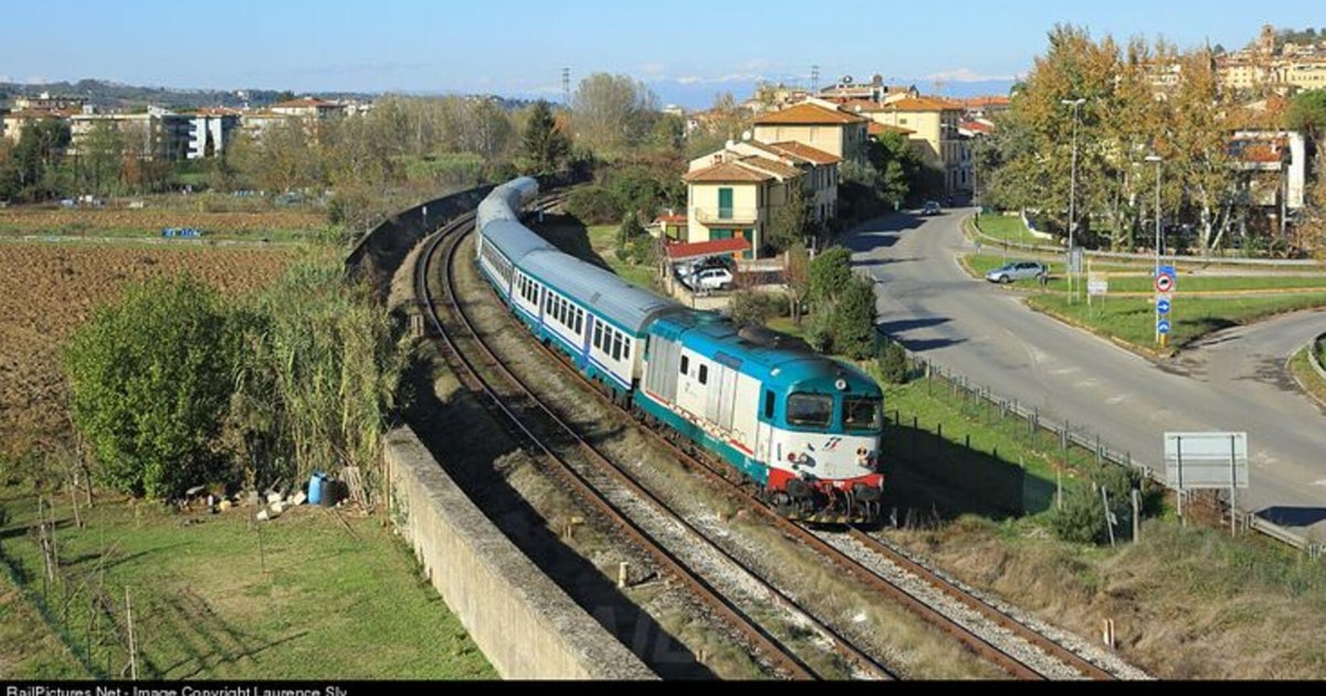 Florence: Train Ticket to/from Pistoia | GetYourGuide
