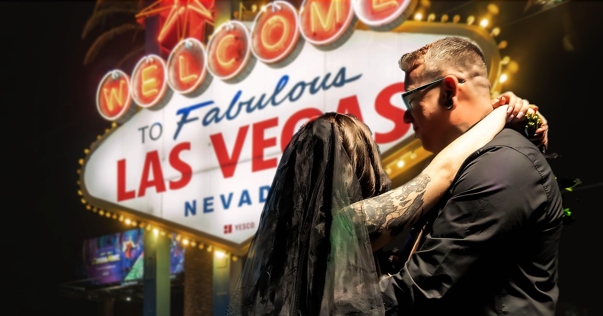 Las Vegas: Goth Wedding or Vow Renewal at Vegas Sign, Photos | GetYourGuide