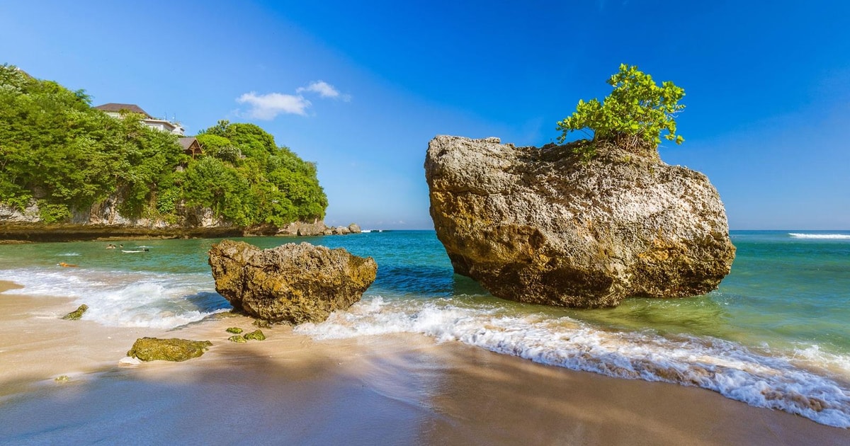 Bali: Uluwatu Beaches Tour with Padang Padang and Bingin | GetYourGuide