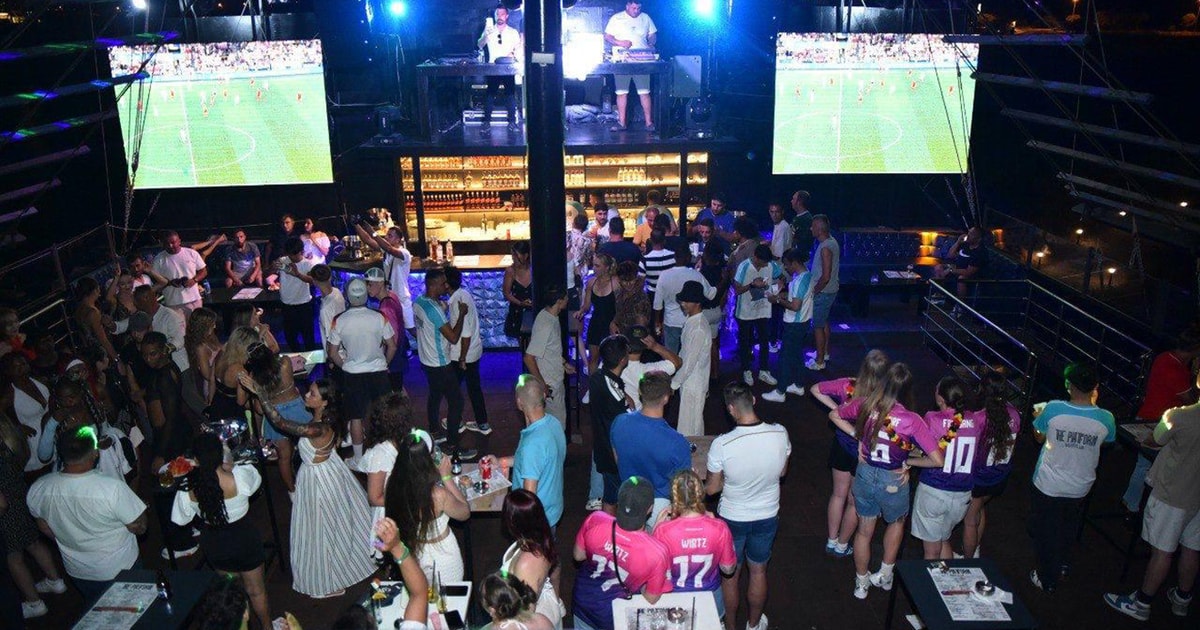 Side Sunset Disco Boat Tour İncluding Dinner And All Drinks | GetYourGuide