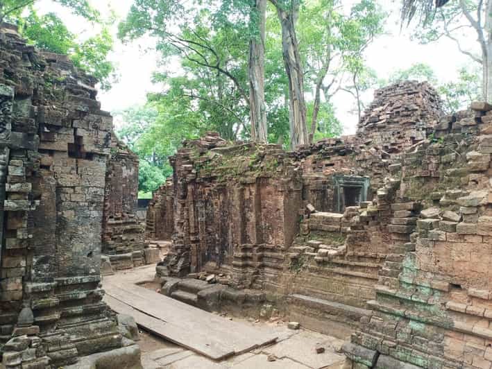 Koh Ker, Preah Vihear ve Khmer Rough Home'a İki Günlük Gezi | GetYourGuide