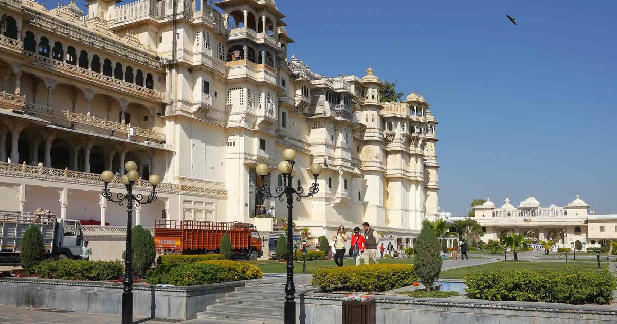 City Palace Udaipur Express besøg med engelsktalende guide | GetYourGuide