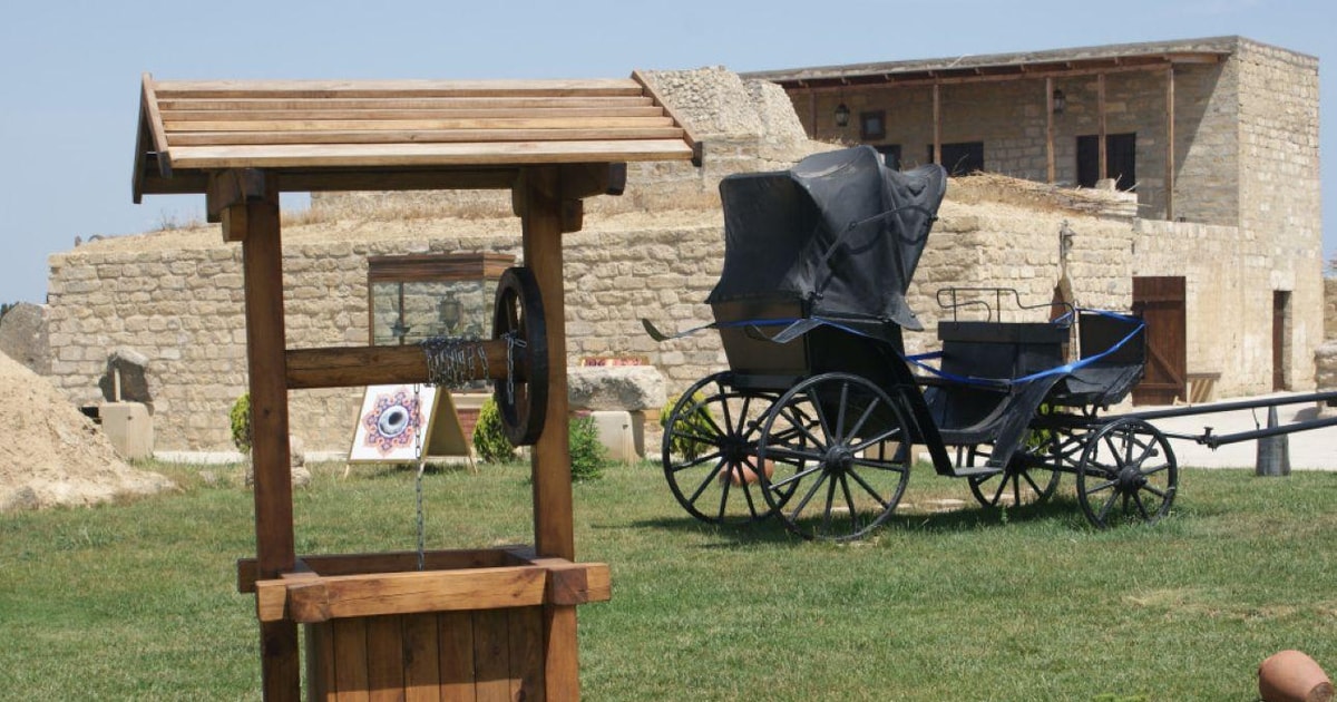 Excursie arheologică și etnografică de o zi întreagă în Baku | GetYourGuide
