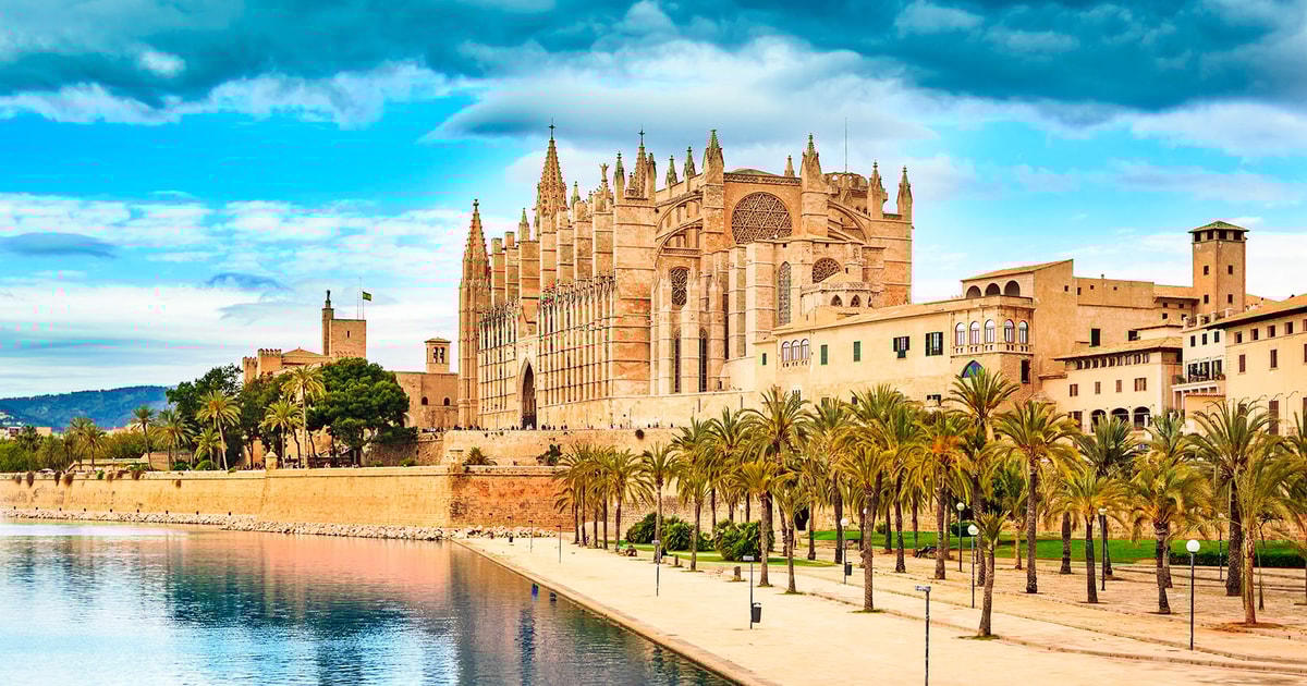 Mallorca Walking & Picnic Tour (Ink. Town, Nature, Beach) | GetYourGuide