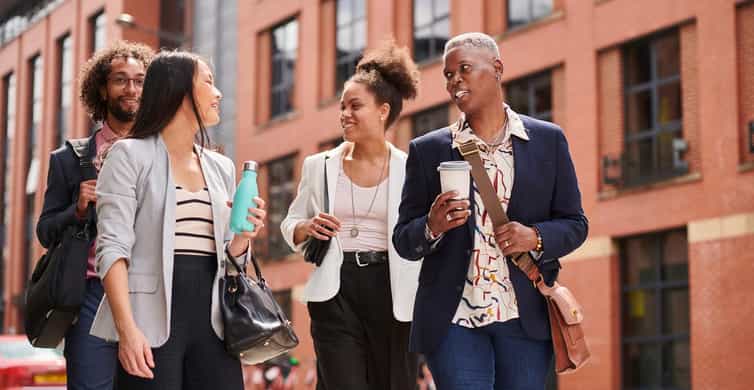 Awesome Corners of Liverpool – Family Walking Tour | GetYourGuide