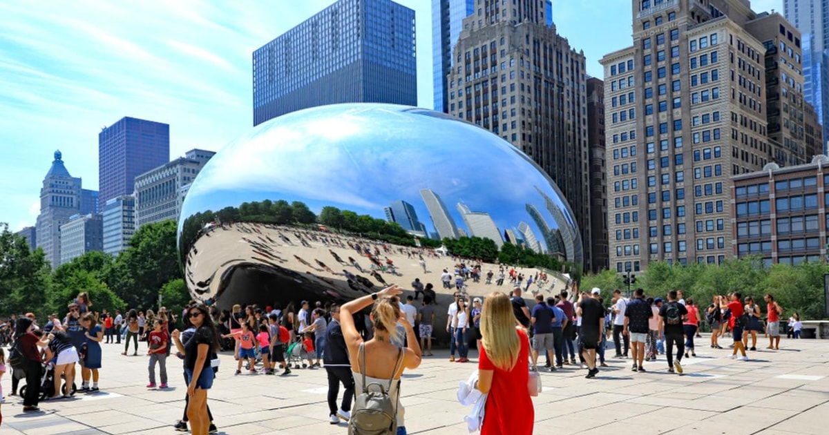 Tour a pie por Chicago con lugares históricos y paseo en barco ...