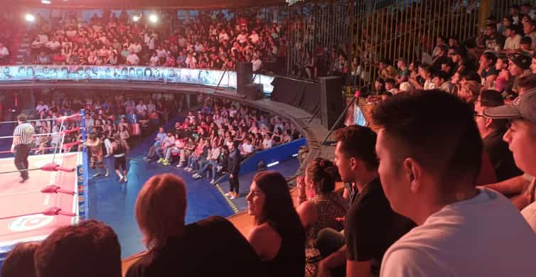 Mexico City: Mexican wrestling evening | GetYourGuide