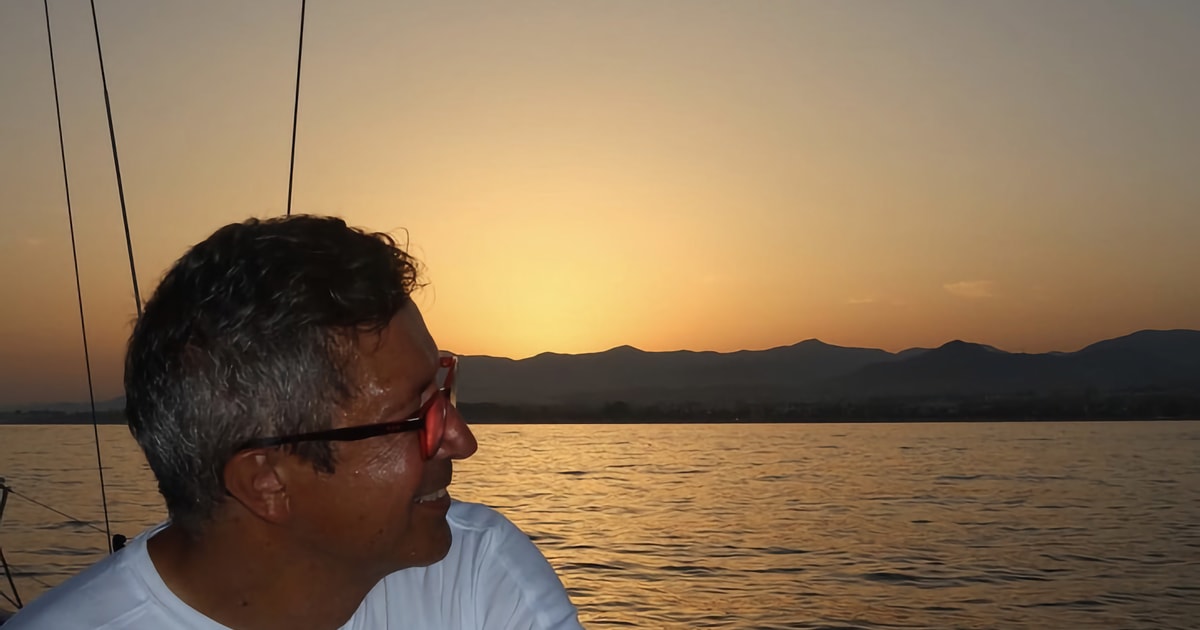 Marbella: Sunset Luxury Sailing Cruise in Puerto Banús | GetYourGuide