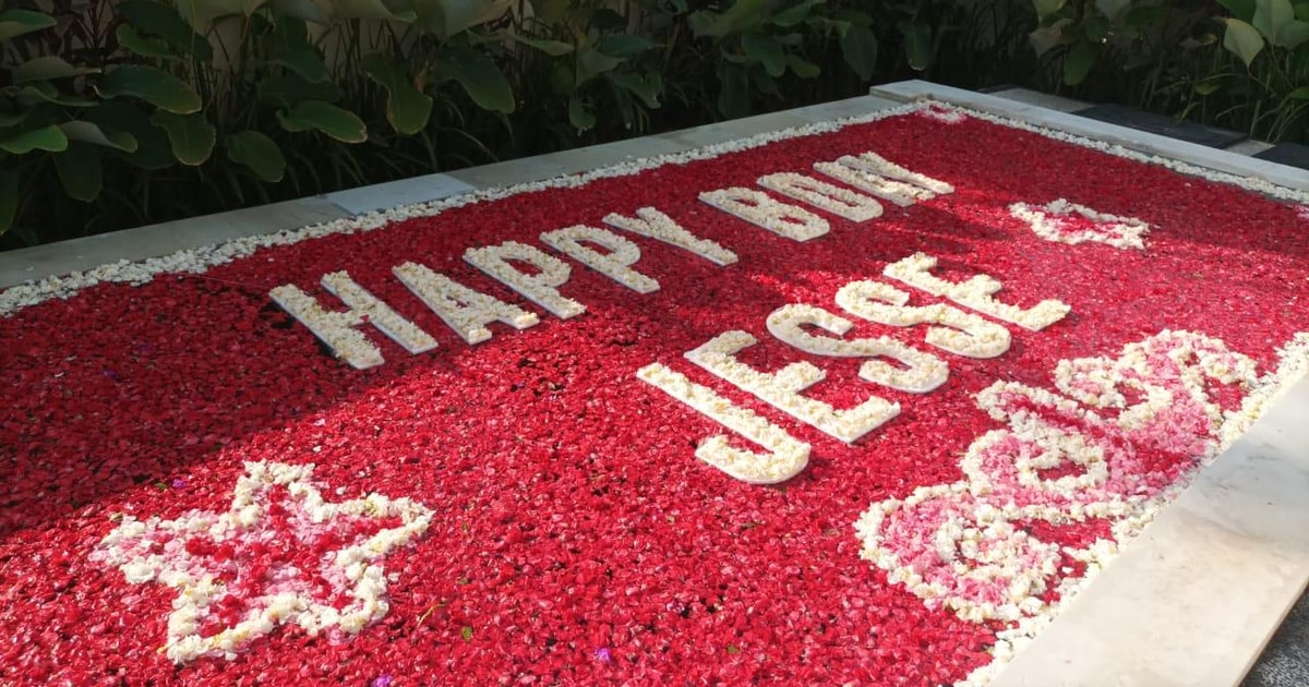 Pool Flower Decorations Bali: Birthday-Honeymoon-Anniversary | GetYourGuide