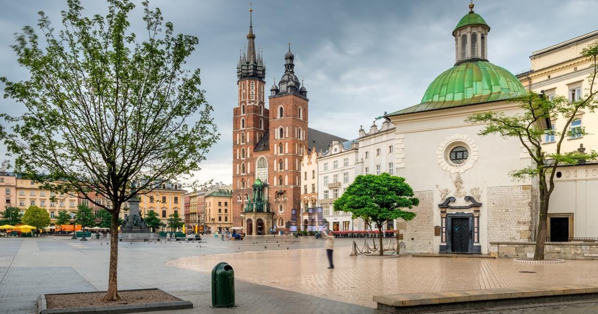 Old Town short guided walk with entry to St. Mary's Basilica | GetYourGuide