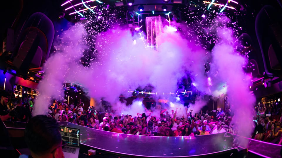 Los Angeles: Downtown LA Club Crawl with Express Entry | GetYourGuide