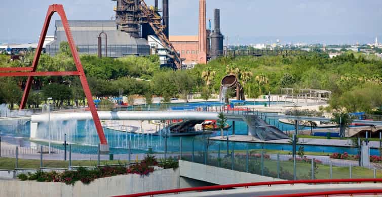 Parque Fundidora: Recorrido de exploración en bicicleta | GetYourGuide