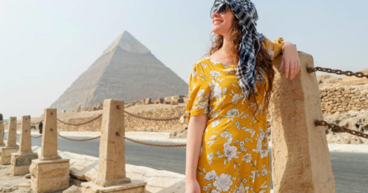 Sahl Hashesh: Giza i piràmides de Sakkara i Khan el-Khalili Souk | GetYourGuide