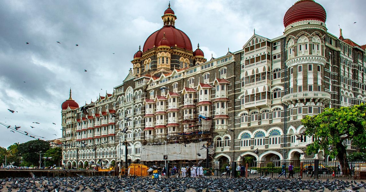 Bombay: Tour privado de un día y medio día por la ciudad | GetYourGuide