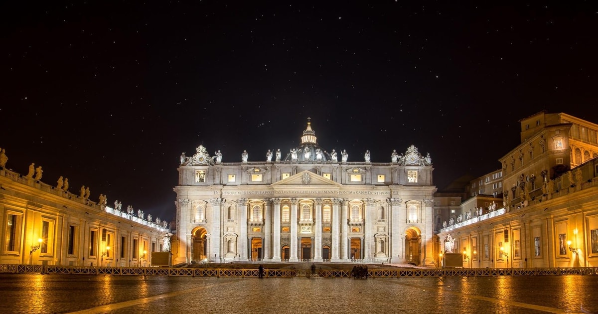 Passeios noturnos em Roma: Tour particular à noite em Roma | GetYourGuide