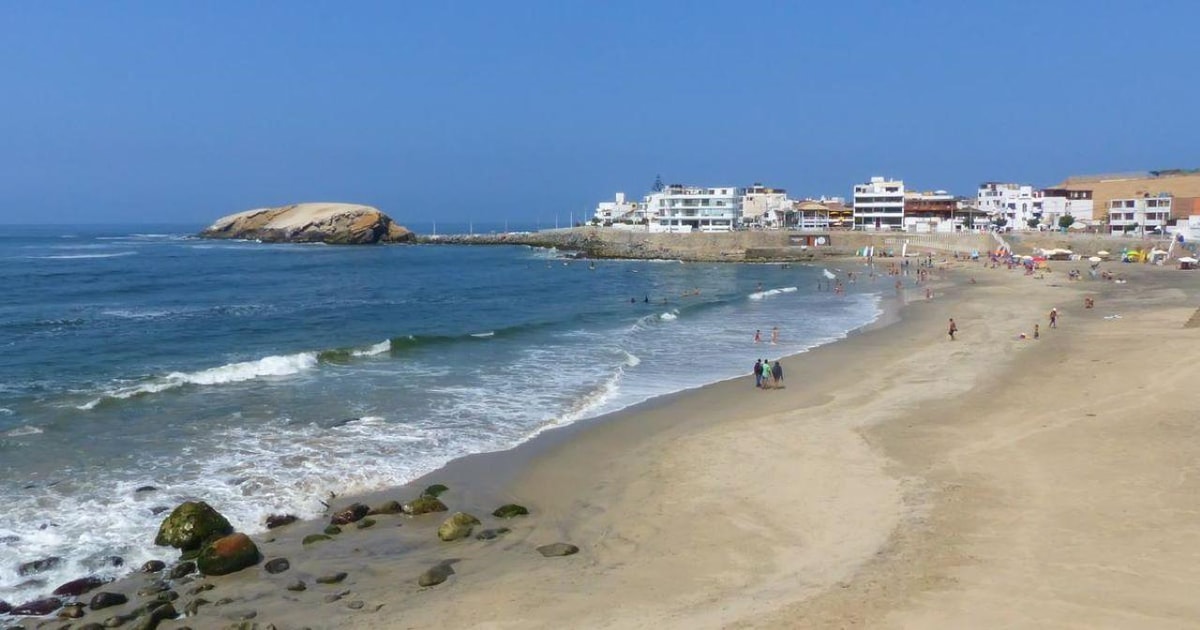 Fishing in the south of Lima | GetYourGuide
