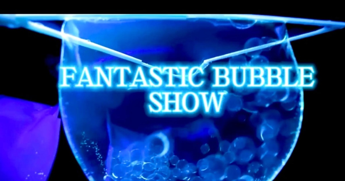 Περιπέτεια Baden-Baden: Μπάντεν-Μπάντεν: Neon Bubble Show με UV φακούς | GetYourGuide