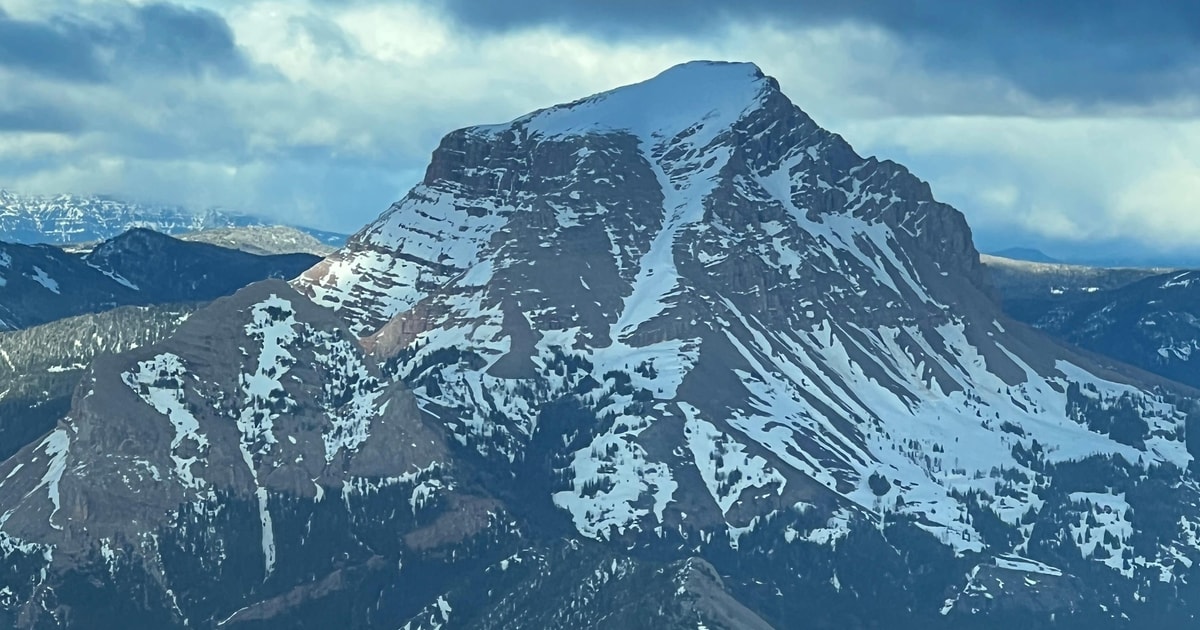 West Yellowstone: 30 Minute Aerial Tour Yellowstone Skyline | GetYourGuide