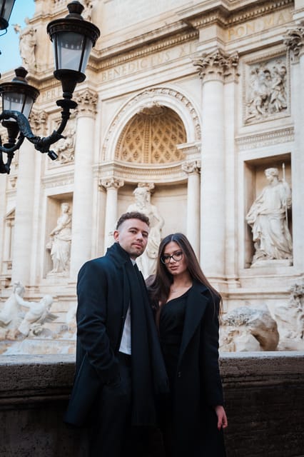 Rome: Romantic Couple Photoshoot at the Trevi Fountain | GetYourGuide