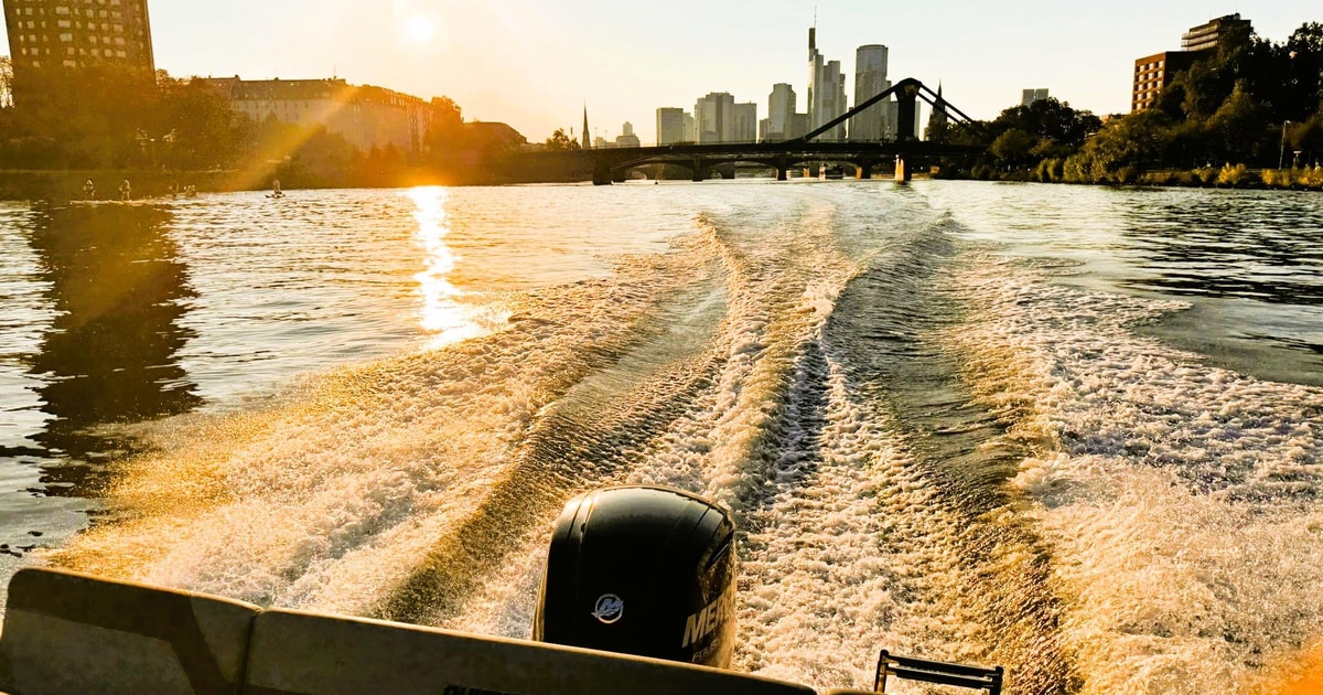 Frankfurt: Private Sport Boat Tour - Speed, Fun & Skyline | GetYourGuide