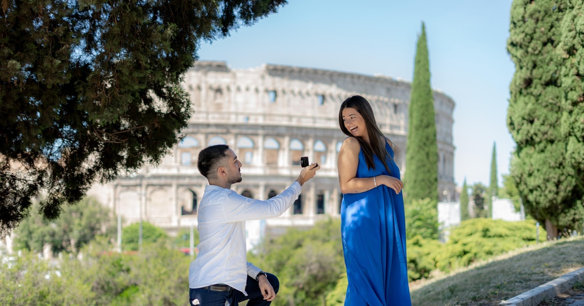 Secret Proposal Photoshoot i Rom + Reel | GetYourGuide
