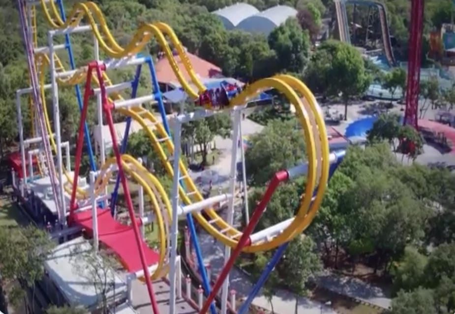 Ciudad de México: Entrada Six Flags + tour con paradas libres por la ...