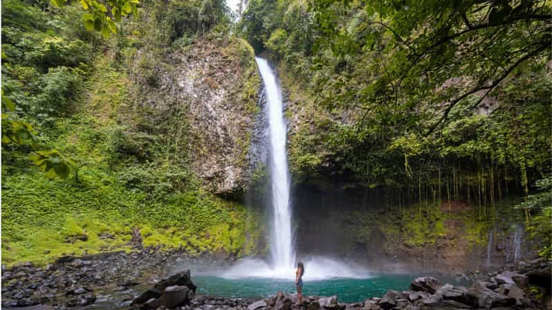 Catarata Río Fortuna, La Fortuna - Reserva de entradas y tours ...