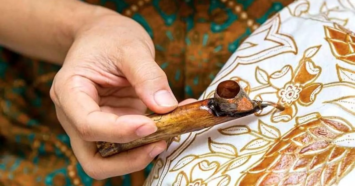 Yogyakarta; Se processen med batik, sølv, dukker, luwak-kaffe ...