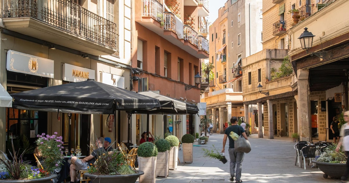 Barcelona: El Born Visita guiada a pie con el Museo Picasso | GetYourGuide