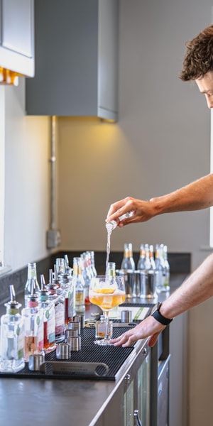 Shakespeare Distillery Tour & Tasting (Gin & Rum) | GetYourGuide