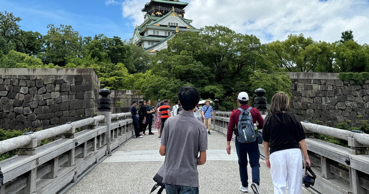 Osaka: Explore Every Bit of Osaka Castle in 3 Hours | GetYourGuide