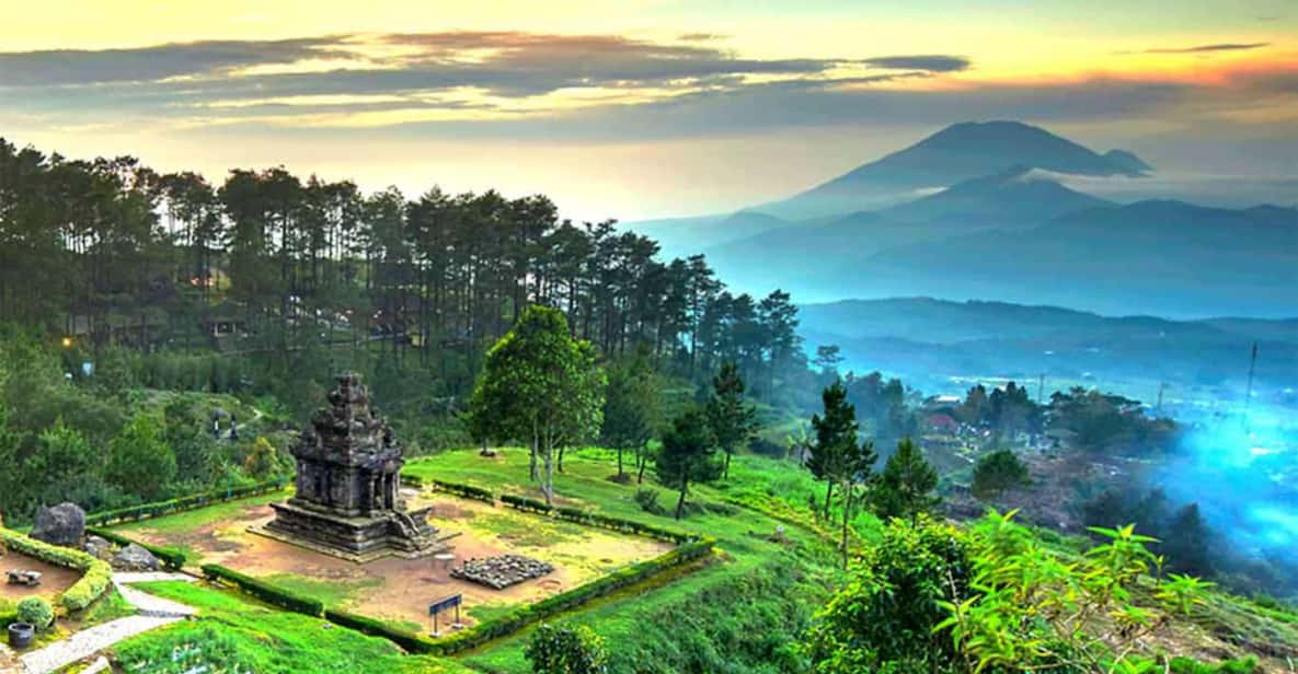 Semarang: Gedong Songo-templet og den gamle bys historie | GetYourGuide