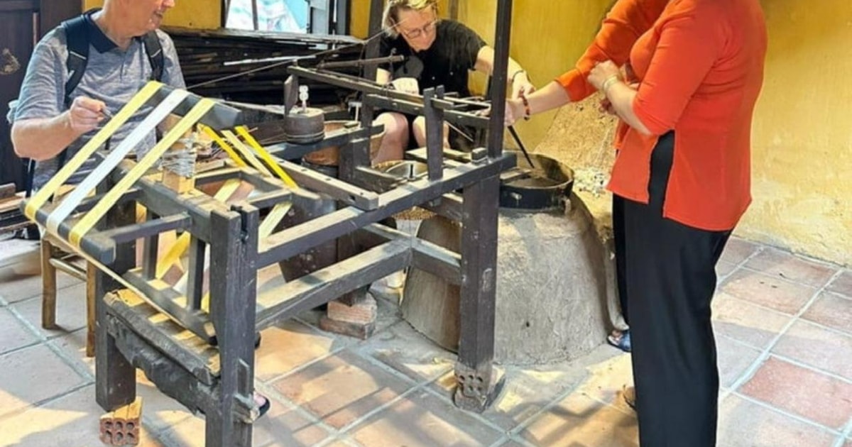 Experimenta el proceso tradicional de la seda en el pueblo de seda de ...