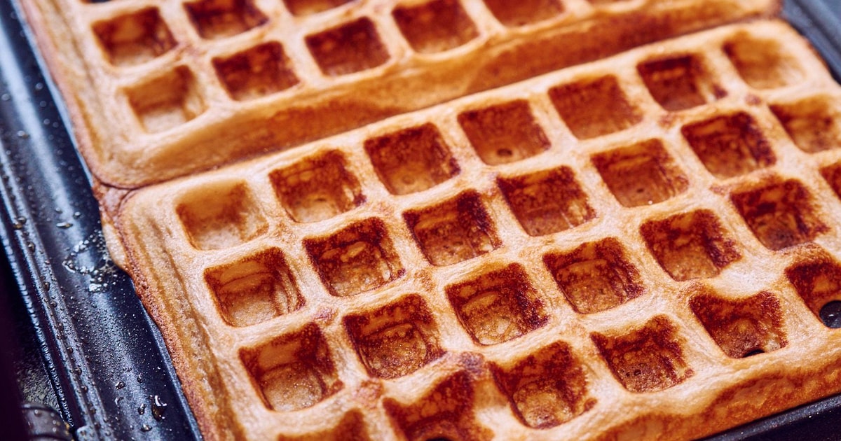 Brussels: Belgian Waffle making workshop with Beer Tasting | GetYourGuide