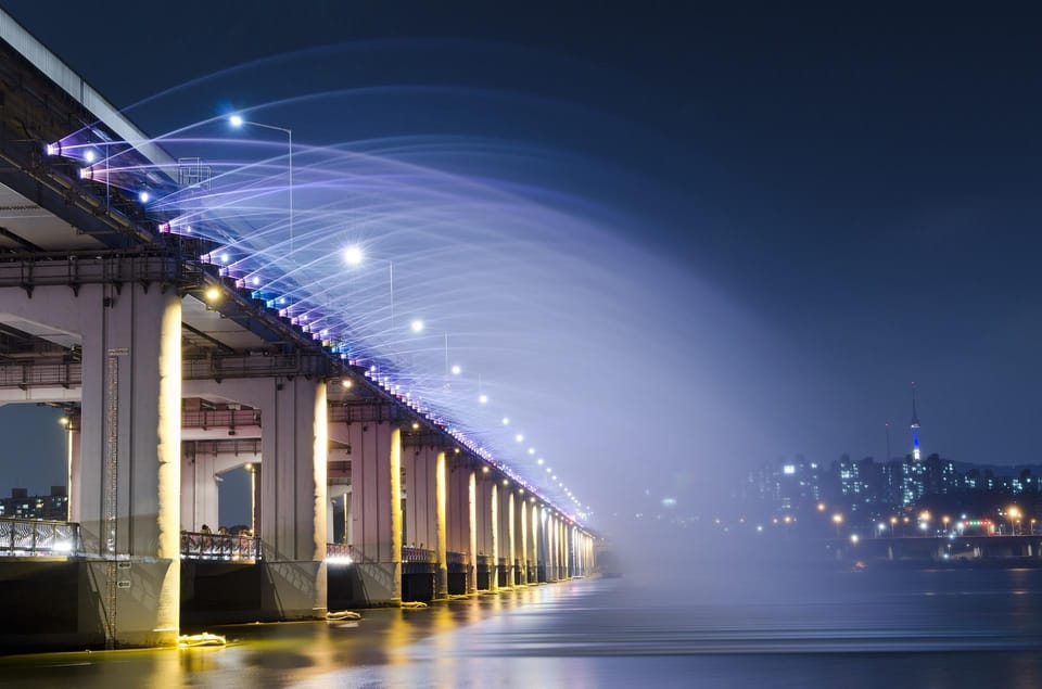 Seoul: Moonlight Rainbow Fountain Show Night Tour | GetYourGuide